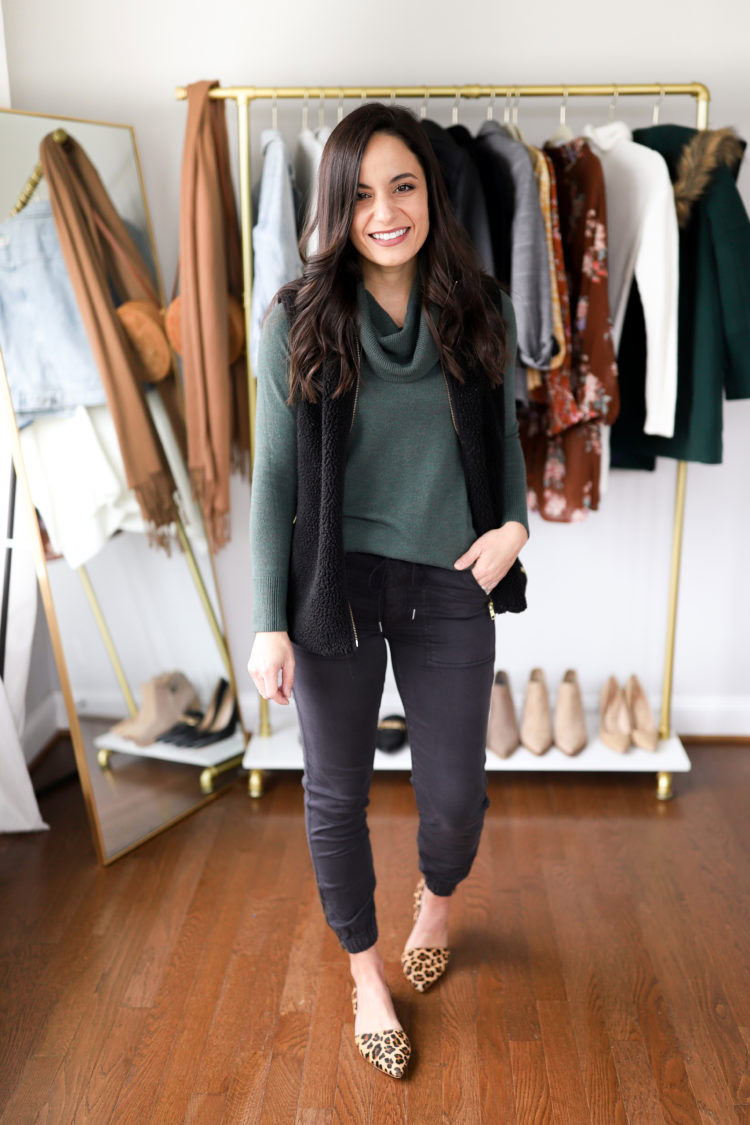 4 Fall Joggers Outfits - Petite Style | Pumps & Push Ups